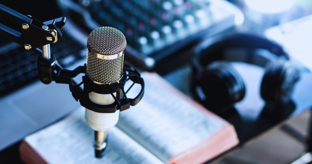 Start a Podcast Production Studio in Singapore: Full Guide